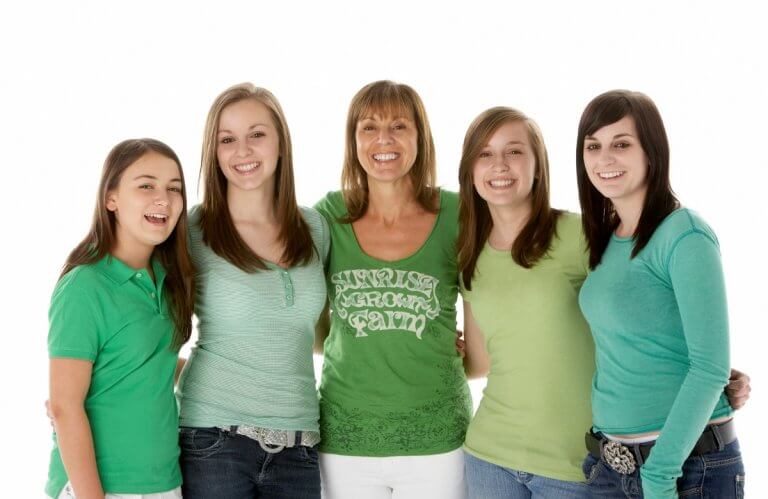 10 Amazing Single Mom Family Picture Ideas - Empowered Single Moms